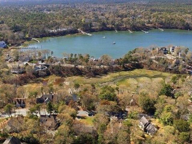 house with 3 bedroom, Mashpee MA ES103889505