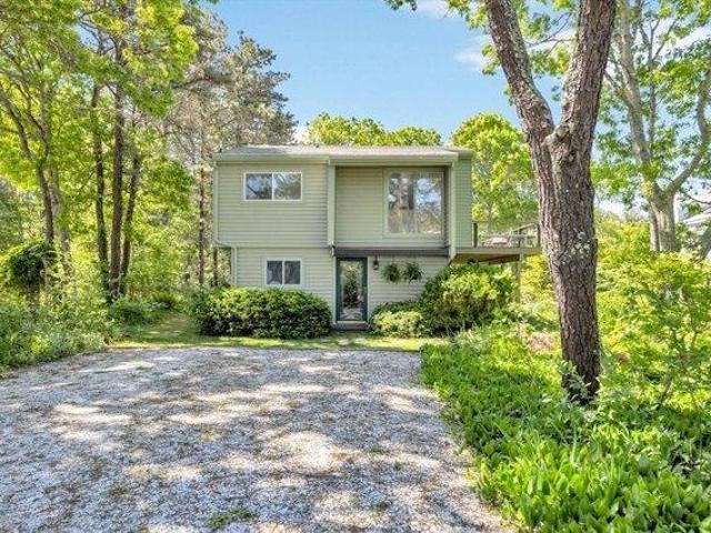 house with 3 bedroom, Mashpee MA ES103889517