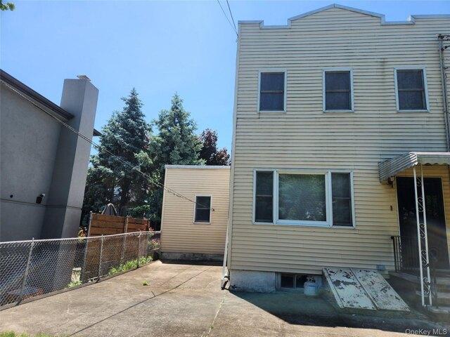 house with 3 bedroom, Maspeth NY DS103603897