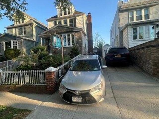 house with 3 bedroom, Maspeth NY DS103621860