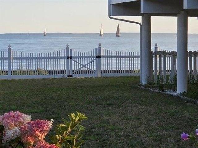 house with 3 bedroom, Mattapoisett MA DLS102370199
