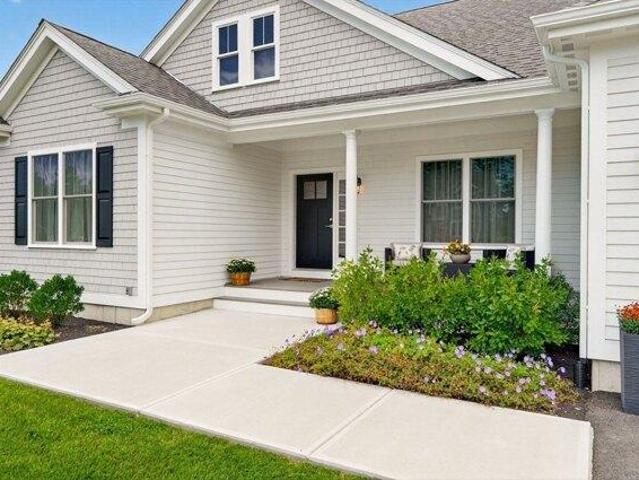 house with 3 bedroom, Mattapoisett MA DS102372350