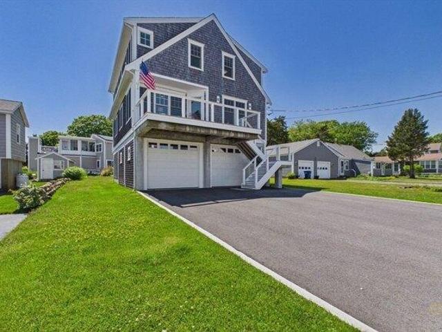 house with 3 bedroom, Mattapoisett MA ES103224471