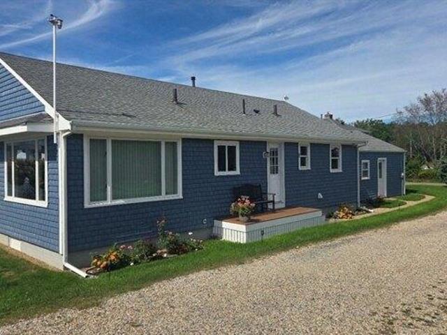 house with 3 bedroom, Mattapoisett MA ES103247433