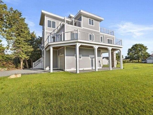 house with 3 bedroom, Mattapoisett MA ES105232852