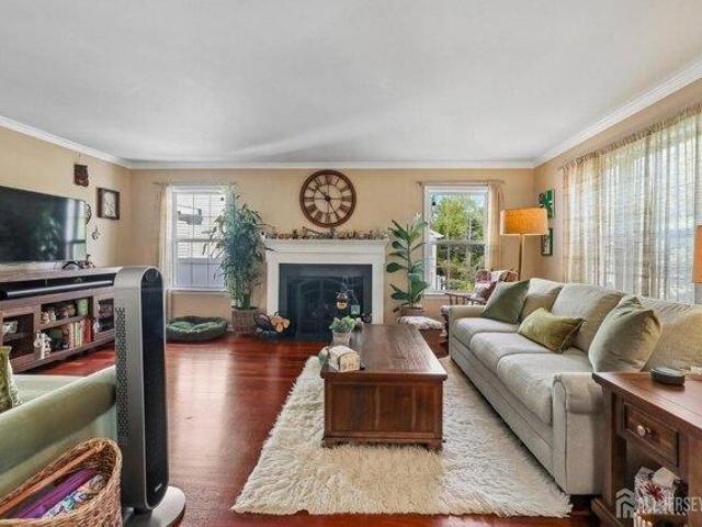 house with 3 bedroom, Matawan NJ DLS101631483