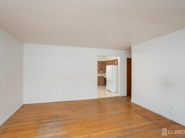 house with 3 bedroom, Matawan NJ DLS101631438