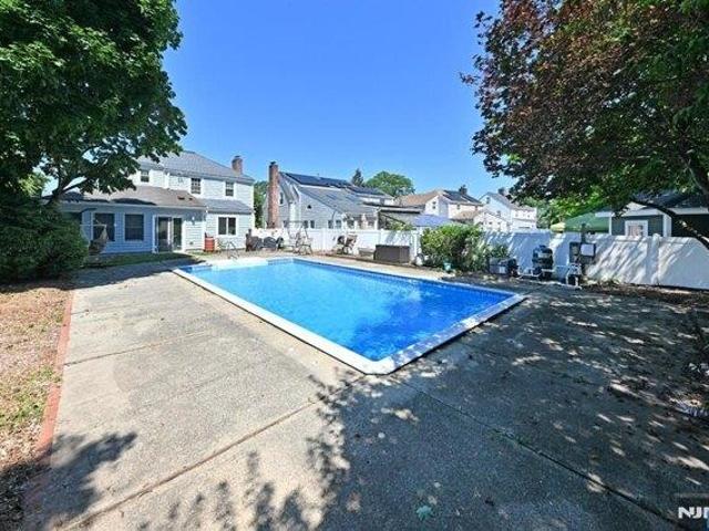 house with 3 bedroom, Maywood NJ DS104188932