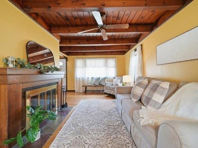 house with 3 bedroom, Maynard MA ES104921465