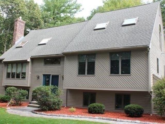 house with 3 bedroom, Mendon MA DLS102594486