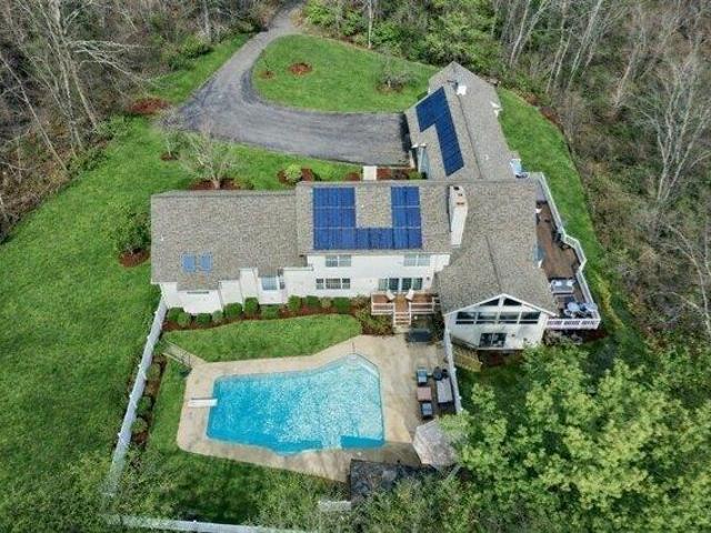house with 3 bedroom, Mendon MA DLS102961053