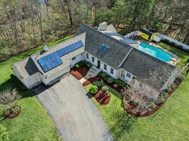 house with 3 bedroom, Mendon MA DS101957638