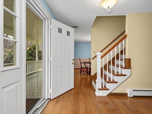 house with 3 bedroom, Mendon MA ES103433107