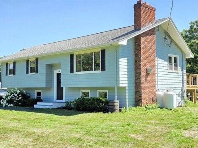 house with 3 bedroom, Mendon MA ES104481670
