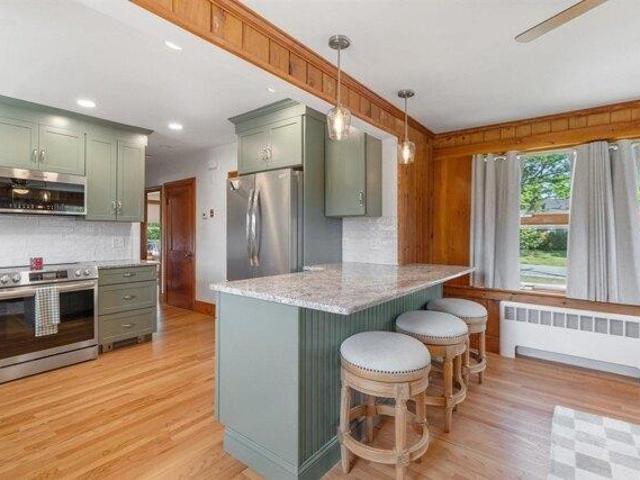 house with 3 bedroom, Mendon MA ES104791303