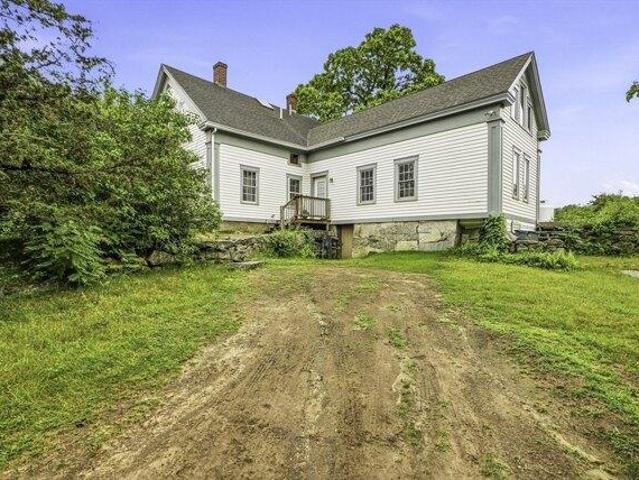 house with 3 bedroom, Mendon MA ES105124158