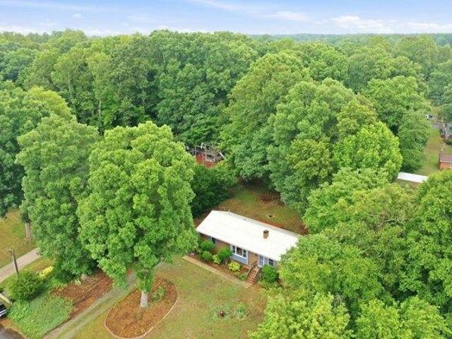 house with 3 bedroom, Mebane NC DS103601281