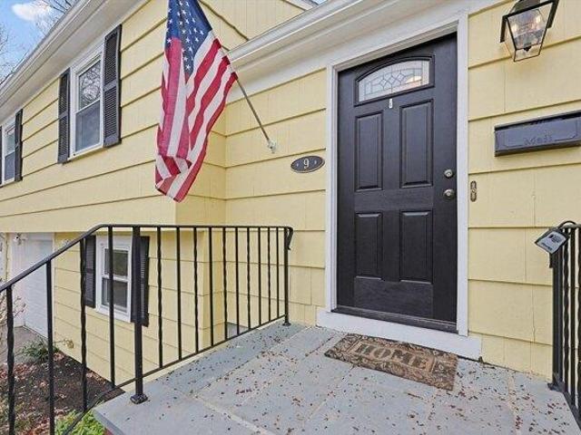 house with 3 bedroom, Medway MA DS102707833