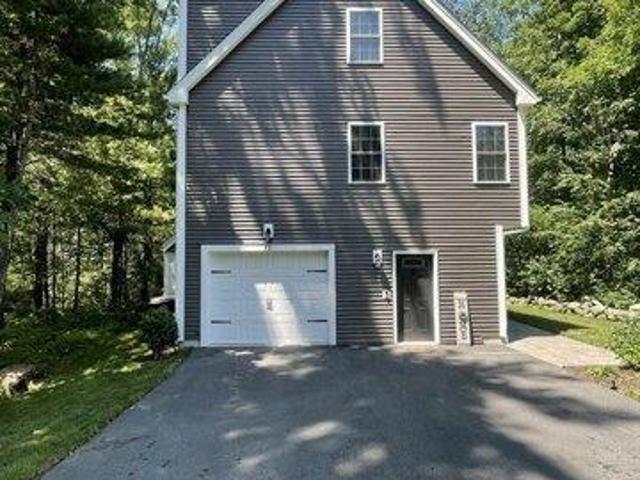 house with 3 bedroom, Medway MA DS104377100