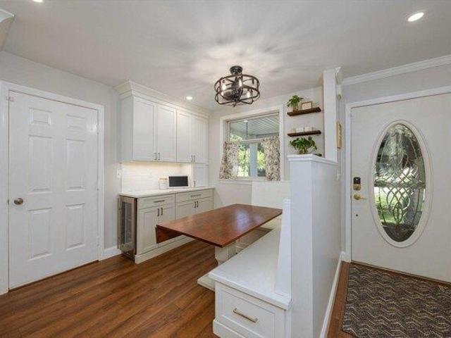 house with 3 bedroom, Medway MA ES103851967