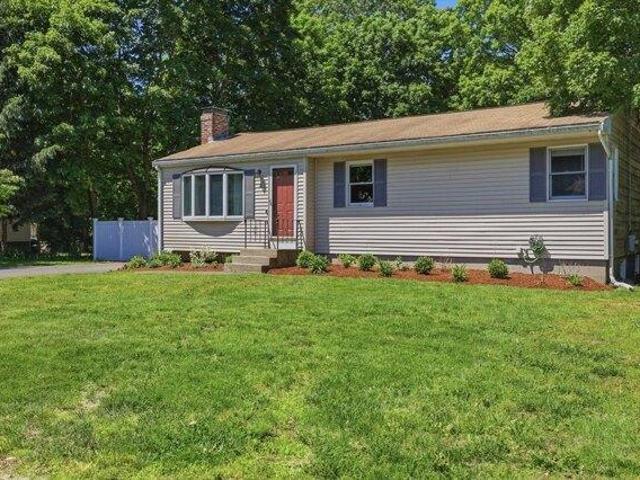 house with 3 bedroom, Medway MA ES103038084
