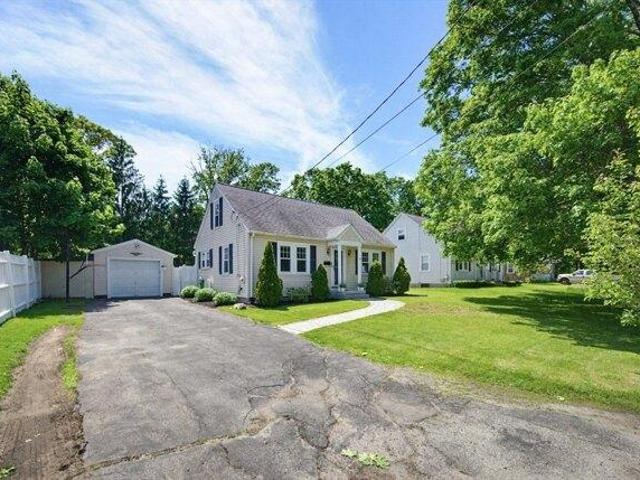 house with 3 bedroom, Medway MA ES104692018