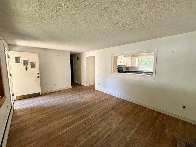house with 3 bedroom, Medway MA ES104760169