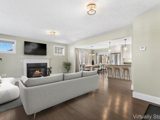 house with 3 bedroom, Medway MA ES104044738