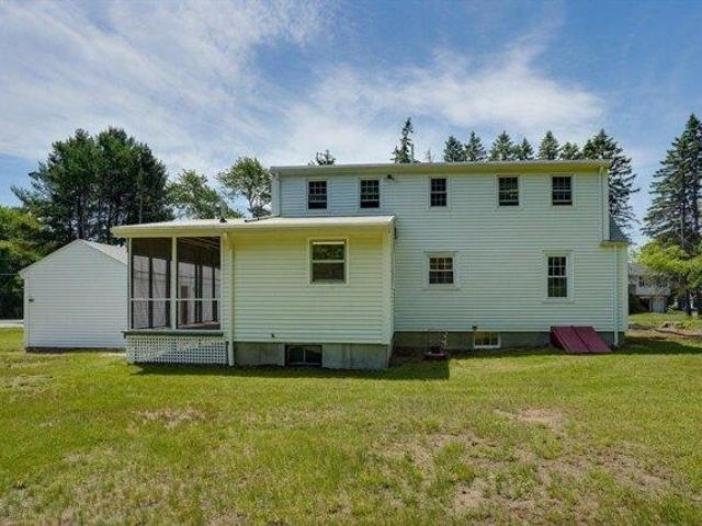house with 3 bedroom, Medway MA ES104189843