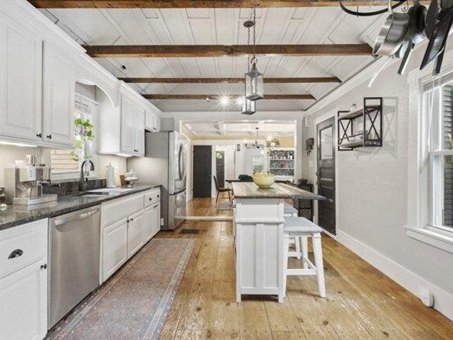 house with 3 bedroom, Medway MA ES105060631