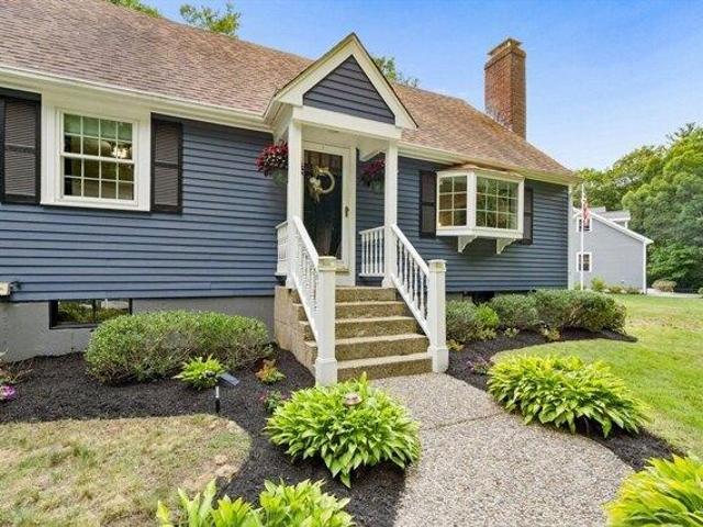house with 3 bedroom, Medfield MA DS104331108
