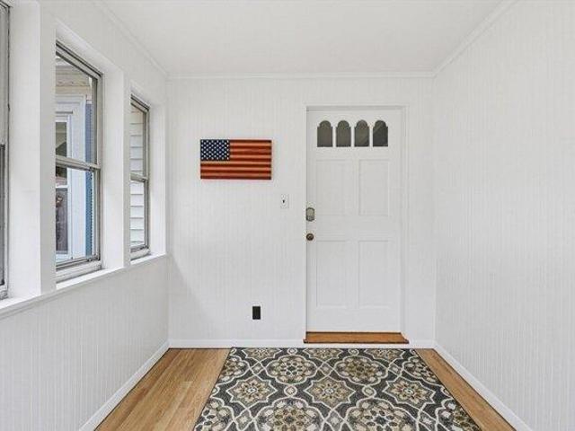 house with 3 bedroom, Medfield MA DS104444316