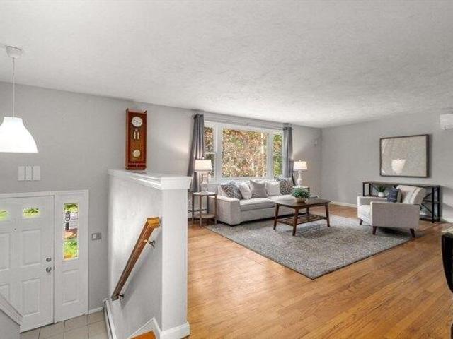 house with 3 bedroom, Medfield MA ES104042535
