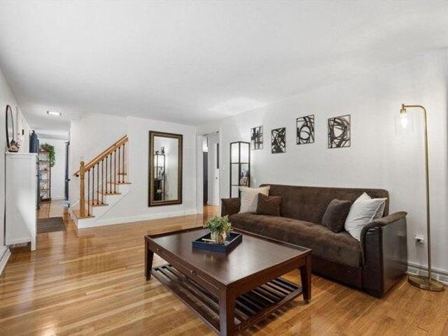 house with 3 bedroom, Medfield MA ES105096409