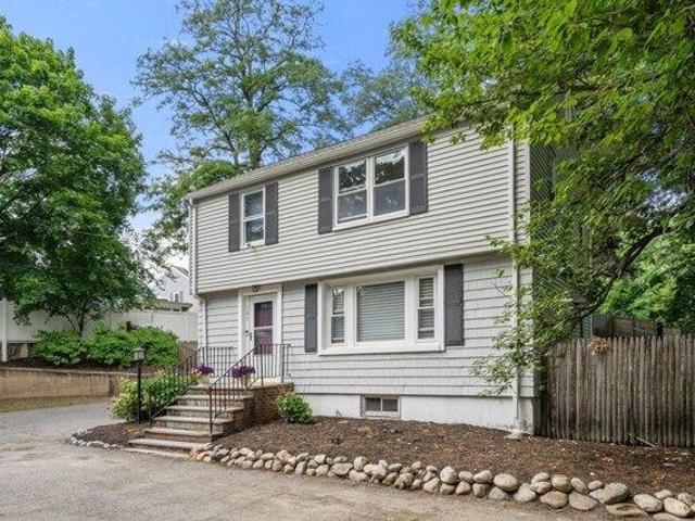 house with 3 bedroom, Medford MA DS104295506