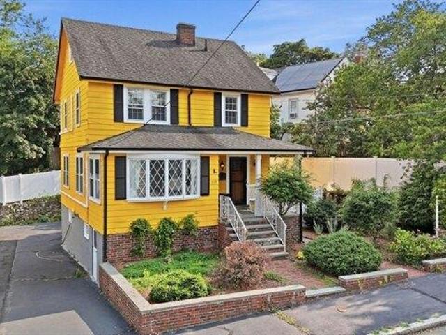house with 3 bedroom, Medford MA DS104298338