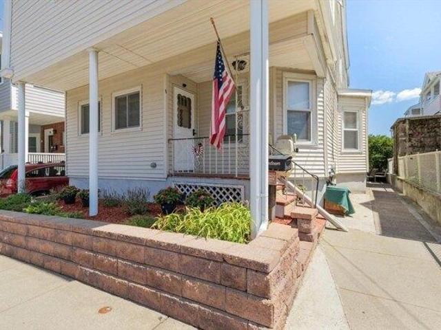 house with 3 bedroom, Medford MA DS104299546