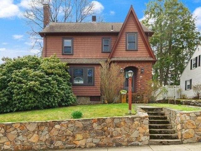 house with 3 bedroom, Medford MA DS102216652