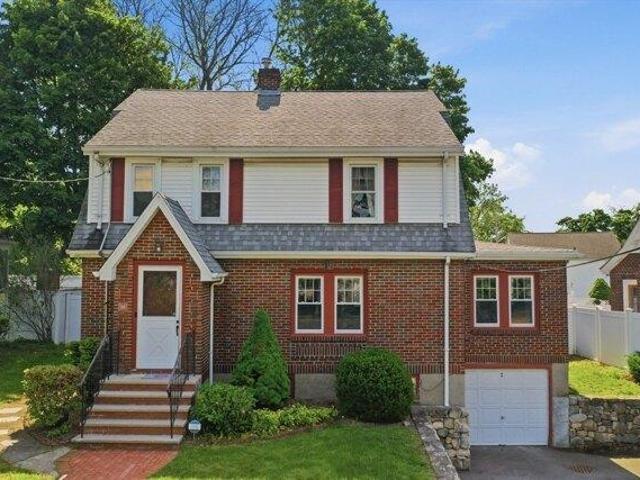 house with 3 bedroom, Medford MA DS102634548