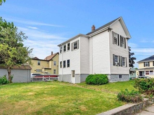 house with 3 bedroom, Medford MA ES104901629