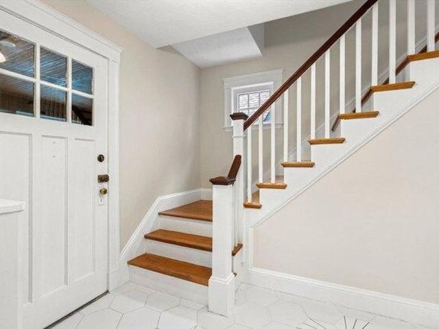 house with 3 bedroom, Medford MA ES105156016