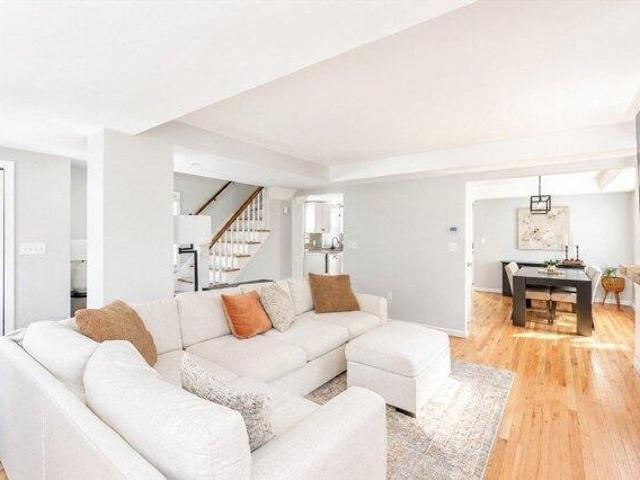house with 3 bedroom, Medford MA ES105156450