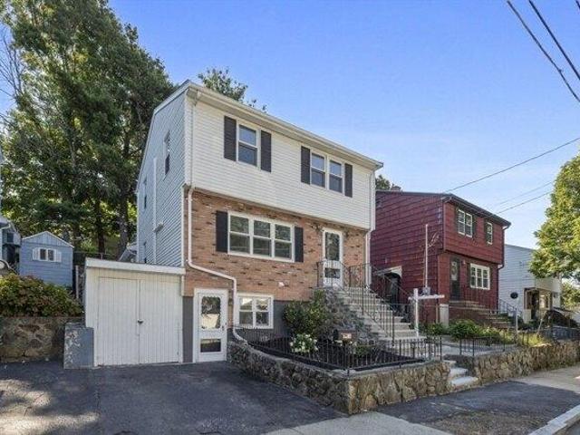 house with 3 bedroom, Medford MA ES105158488