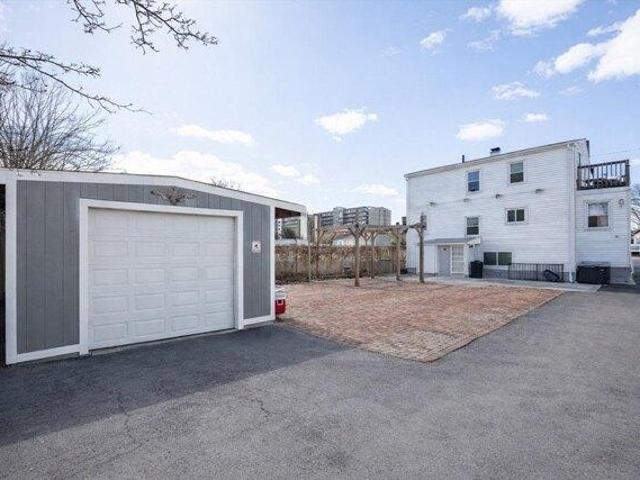 house with 3 bedroom, Medford MA ES103101427