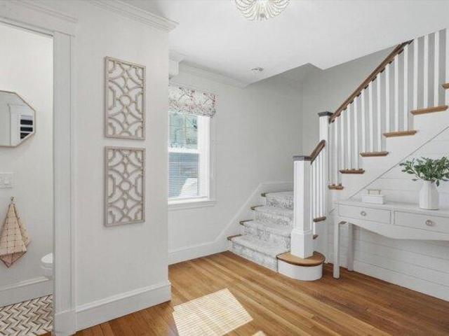 house with 3 bedroom, Medford MA ES103444948