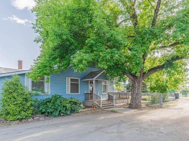house with 3 bedroom, Medford OR DS88426746
