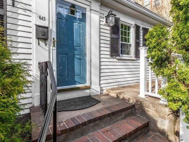 house with 3 bedroom, Melrose MA DLS102342605