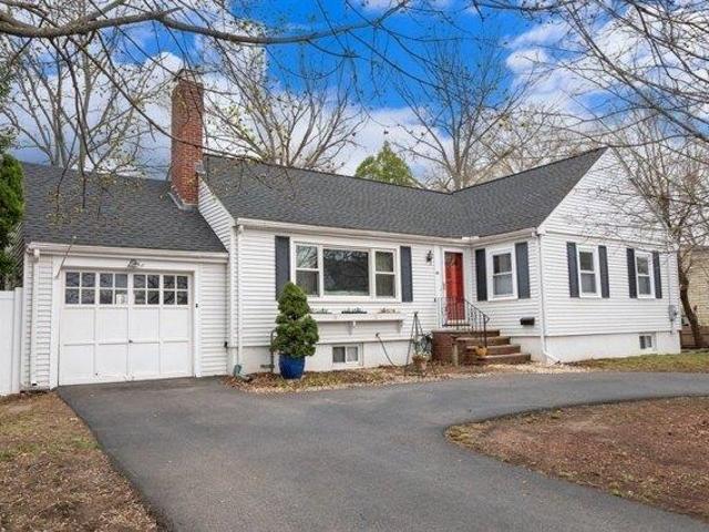 house with 3 bedroom, Melrose MA DLS102344645