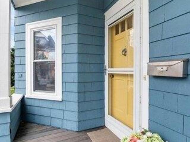 house with 3 bedroom, Melrose MA DLS102371672