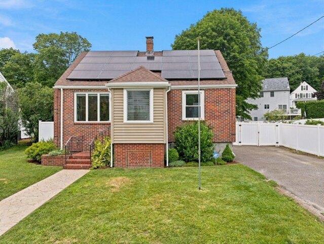 house with 3 bedroom, Melrose MA DS104079026